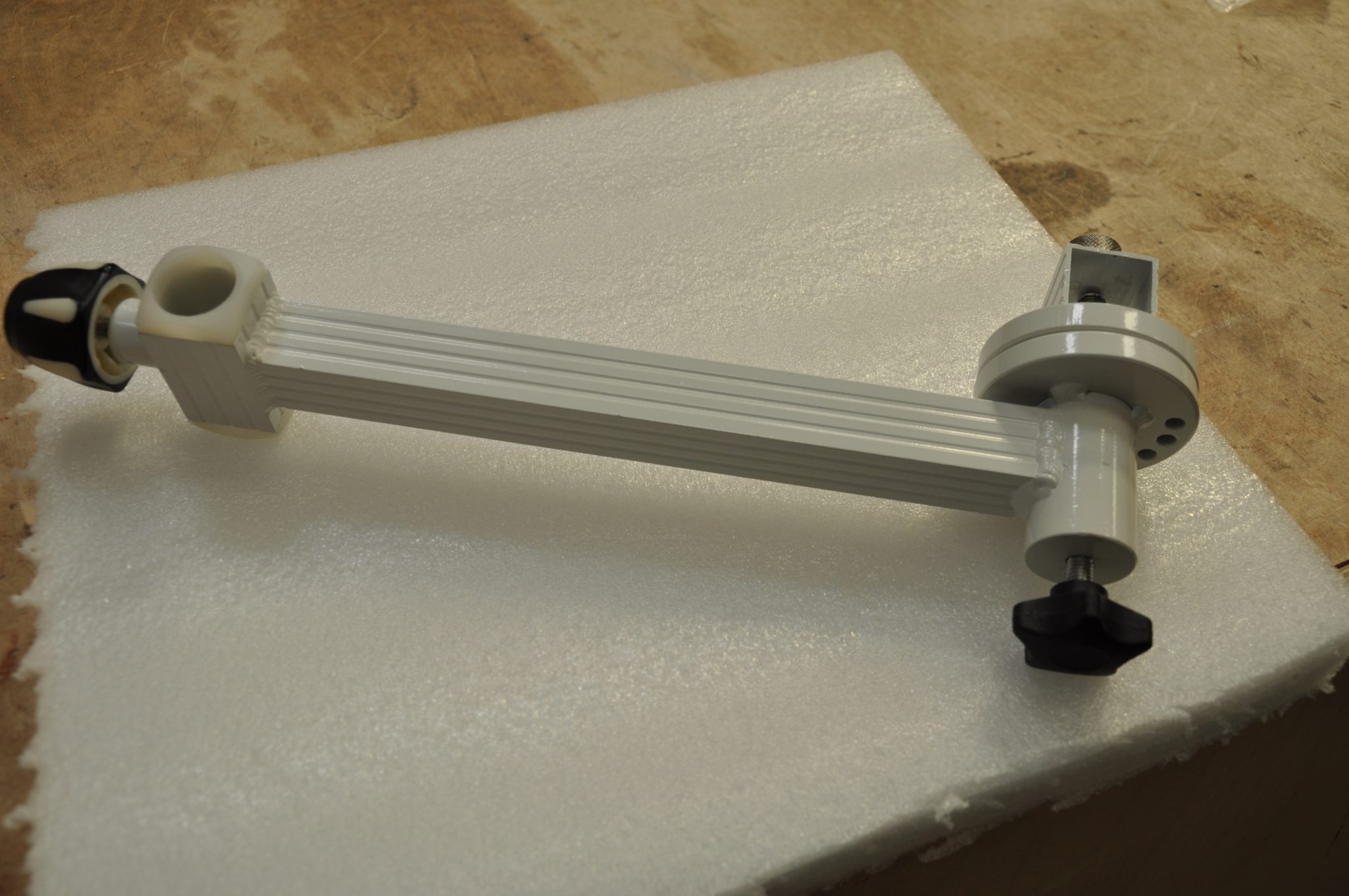 Pole & Rod Support - Octbox Ltd